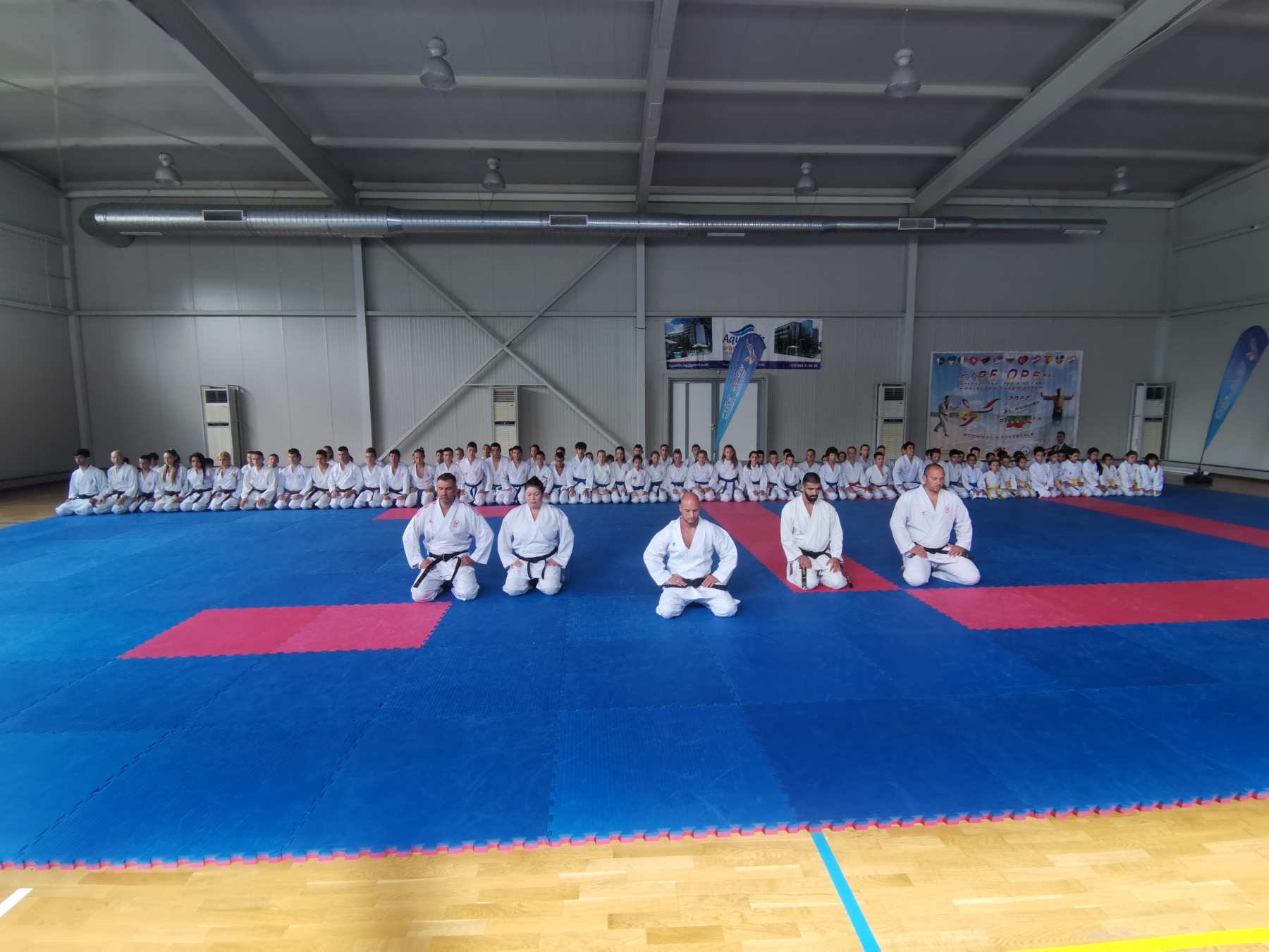 Треньор №1 на България за 2021 г. зарадва каратеки на летен лагер | Boec.BG - онлайн медия за ...