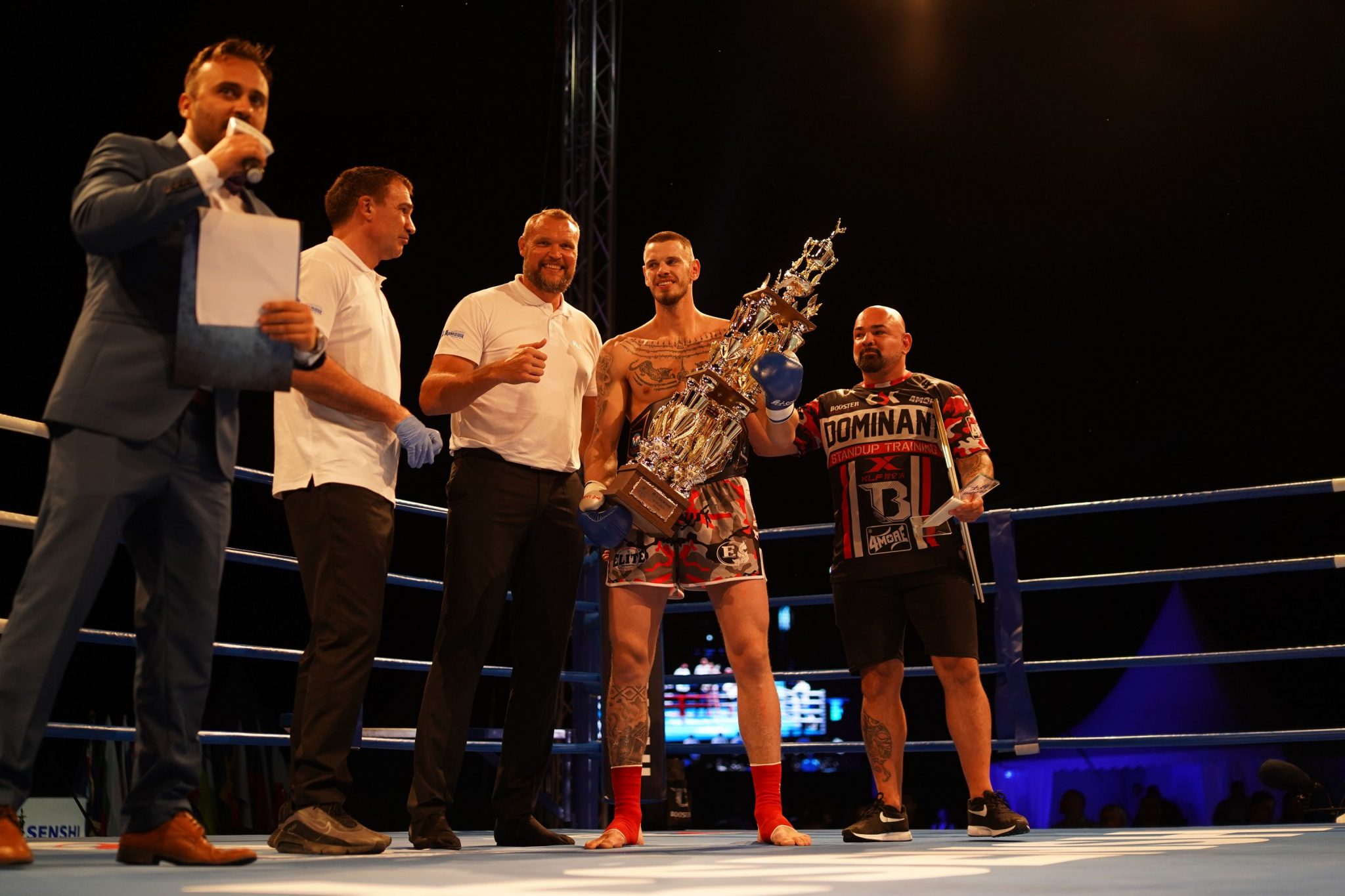 Лукас Ахтерберг с впечатляващ нокаут в дебюта си на SENSHI 13 | Boec.BG - онлайн медия за бойни ...